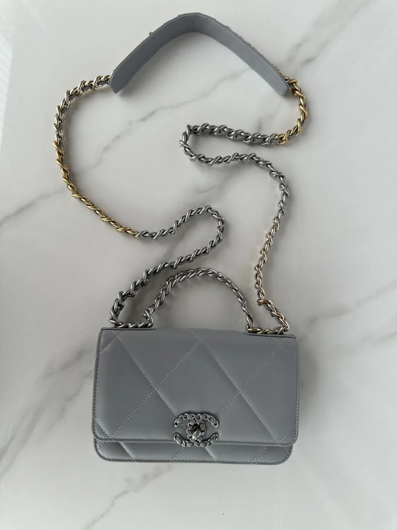 1:1 copy Chanel 19 Bags