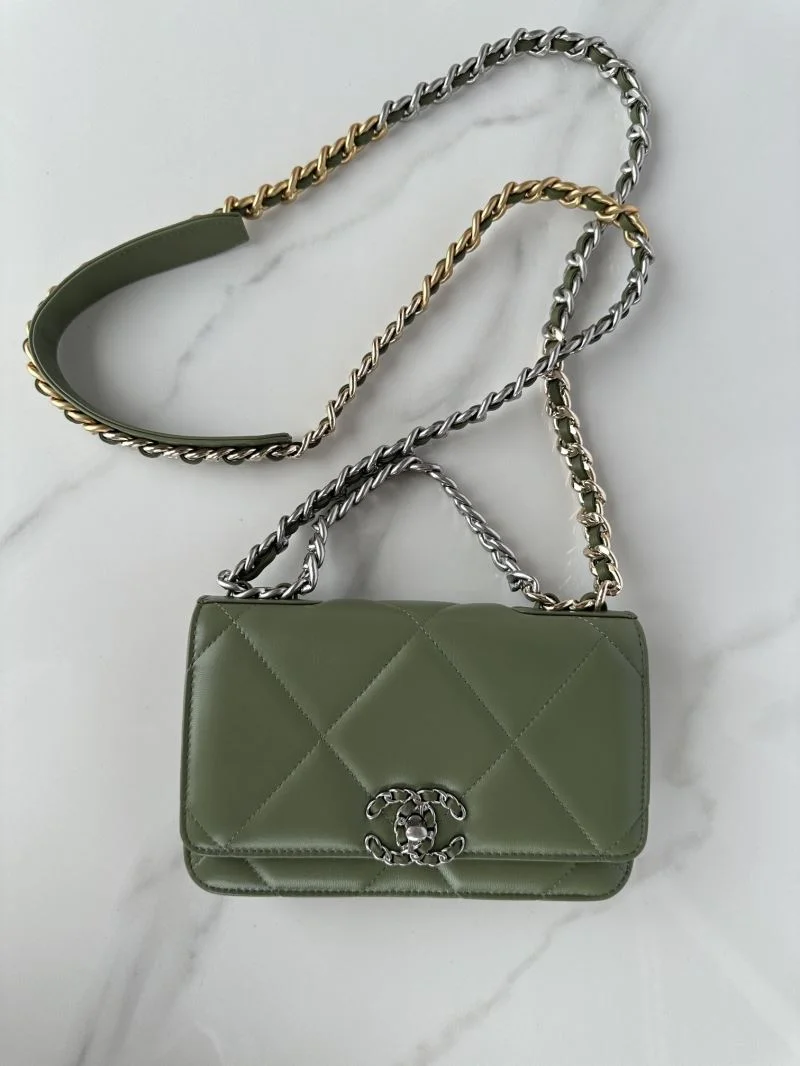 Brand-authenticated Chanel 19 Bags