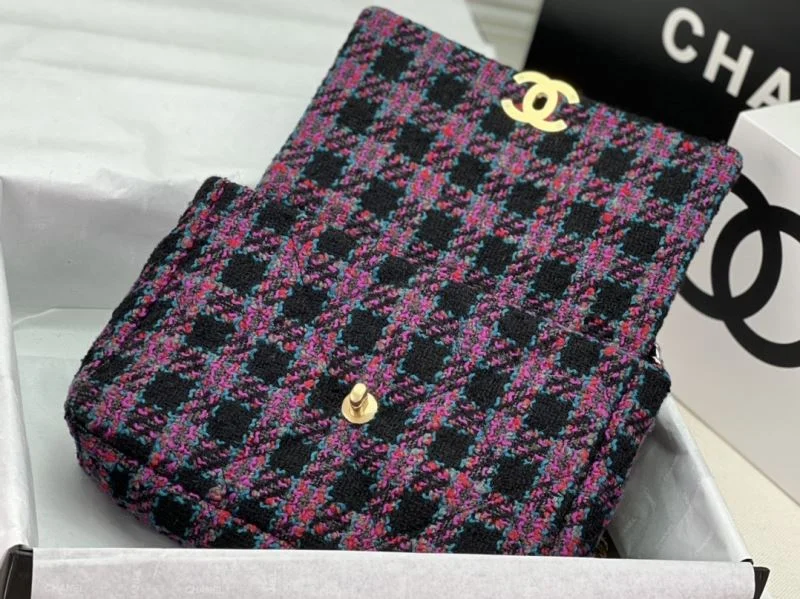 Accurate model Chanel 19 Bags