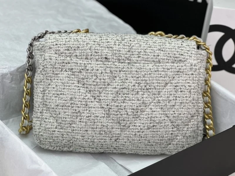 Top match Chanel 19 Bags