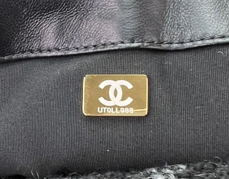 Perfect replica Chanel 19 Bags