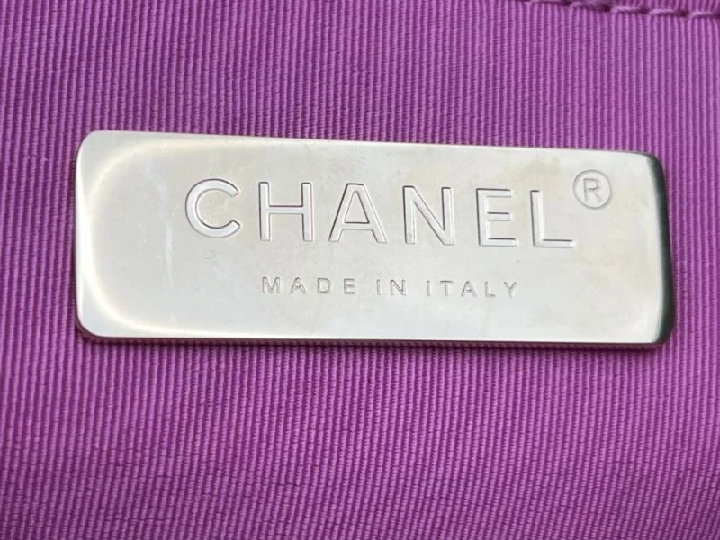 Brand-authenticated Chanel 19 Bags