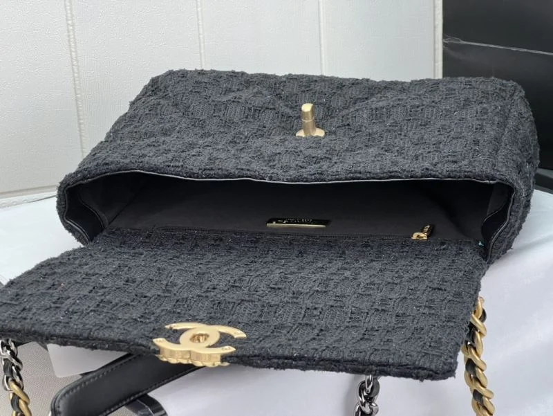 Indistinguishable Chanel 19 Bags