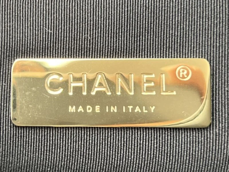 Indistinguishable Chanel 19 Bags