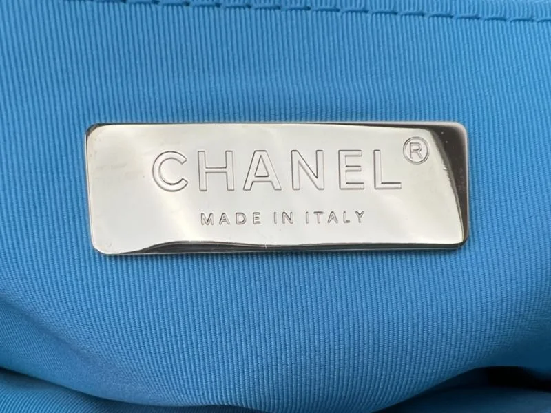 Brand-authenticated Chanel 19 Bags