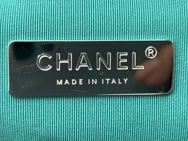 Brand-original Chanel 19 Bags