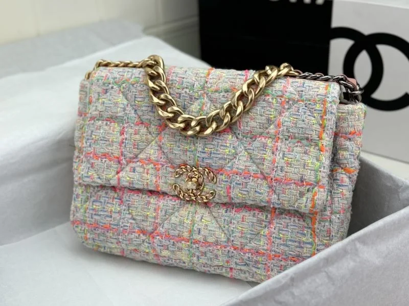 Accurate model Chanel 19 Bags