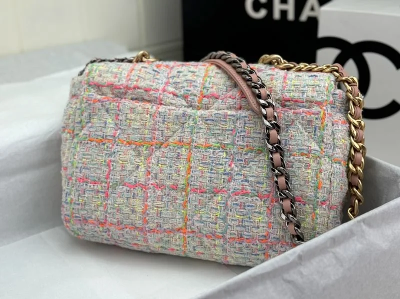 Accurate model Chanel 19 Bags