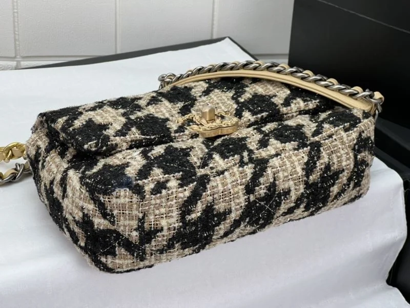 Bargain Chanel 19 Bags