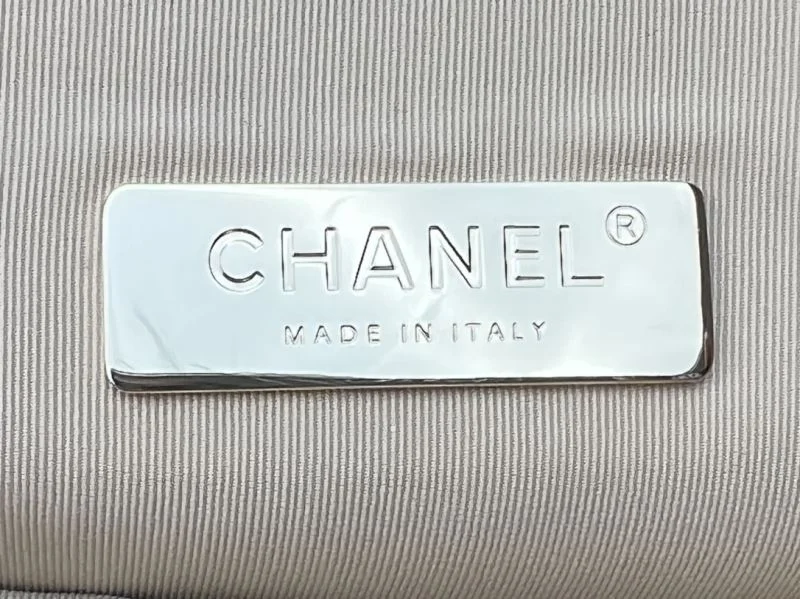 Bargain Chanel 19 Bags