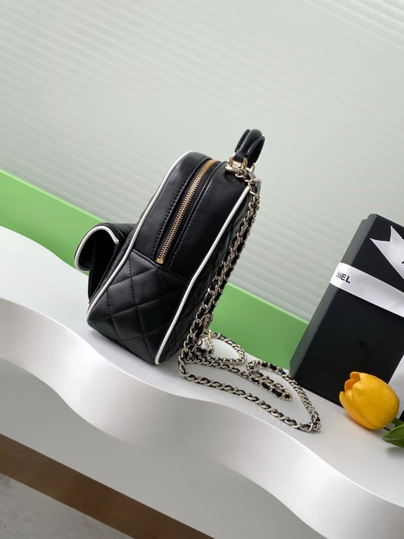 Low-cost Chanel Backpacks