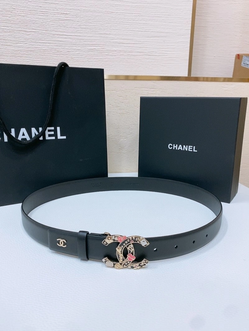 Low-cost Chanel Belts
