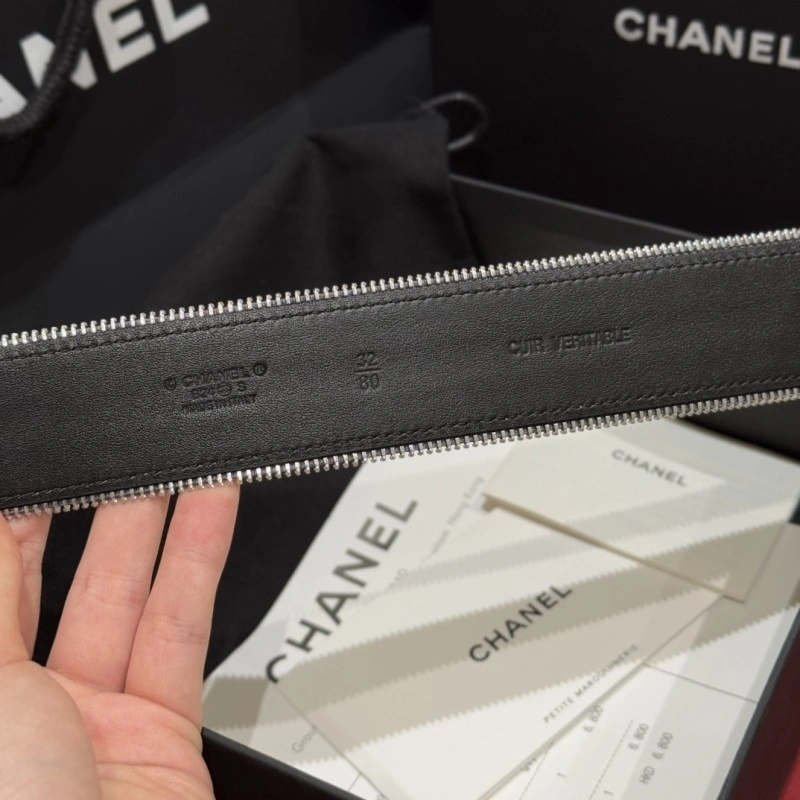 Top mirror Chanel Belts
