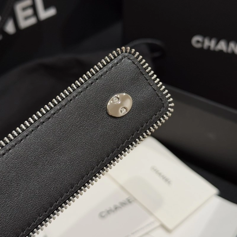 Top mirror Chanel Belts