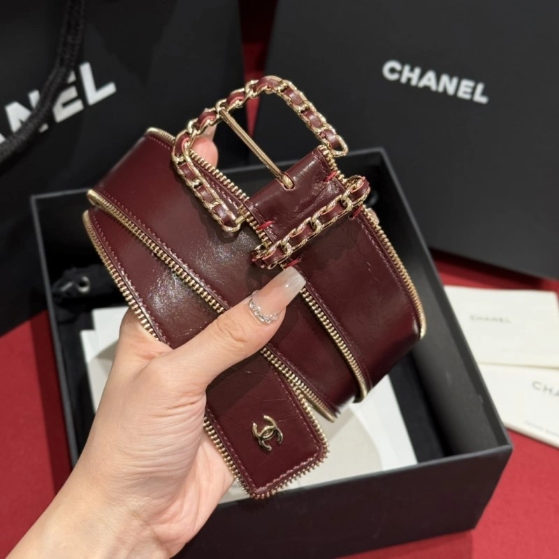 Top mirror Chanel Belts