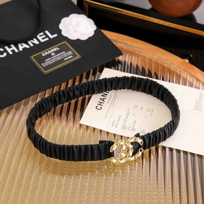 Low-cost Chanel Belts