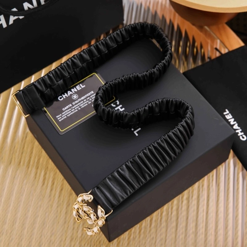Low-cost Chanel Belts