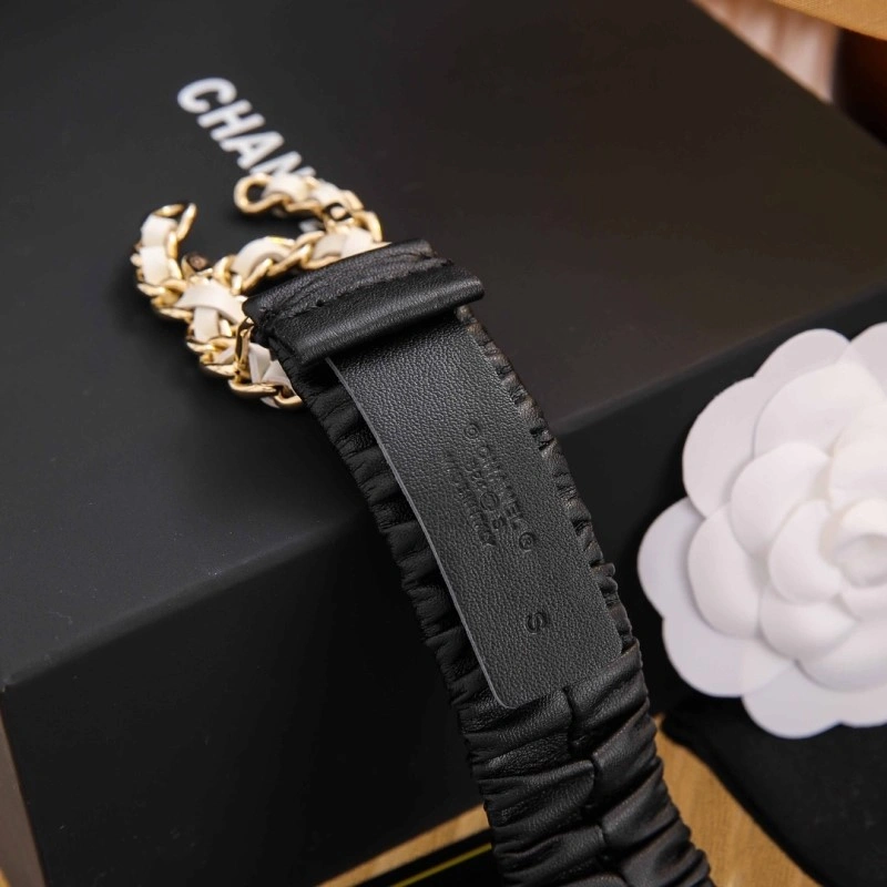Low-cost Chanel Belts