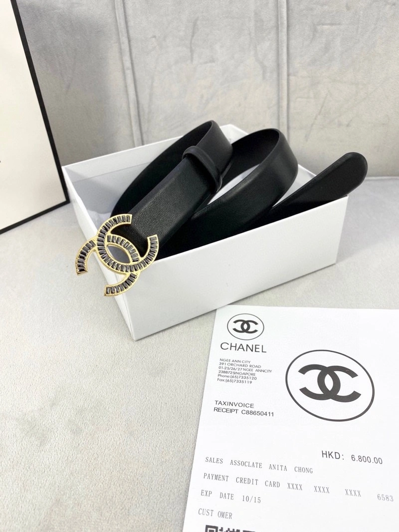 Low-cost Chanel Belts