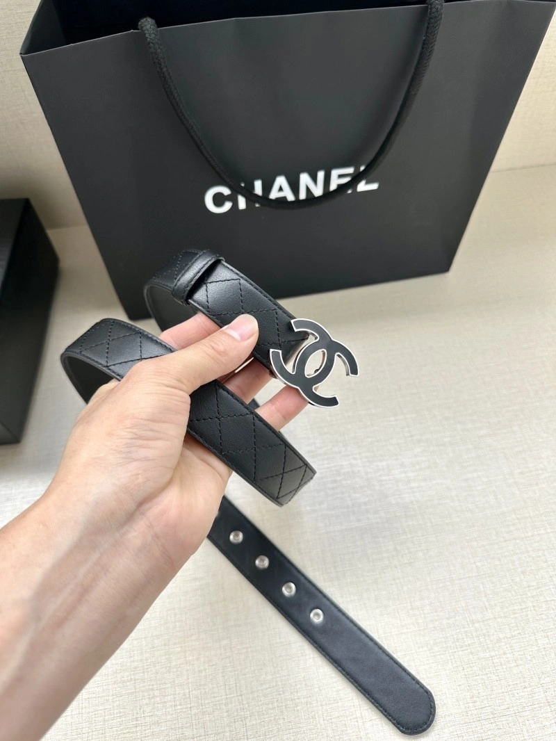 Top mirror Chanel Belts