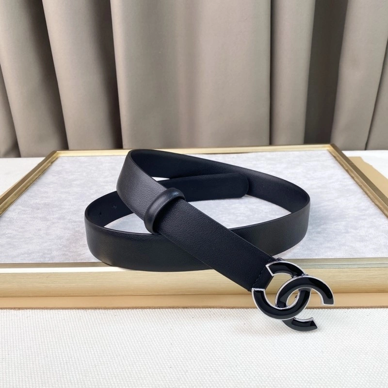 Low-cost Chanel Belts