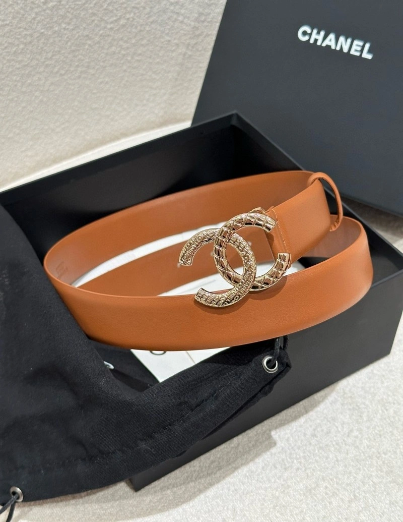 Low-cost Chanel Belts