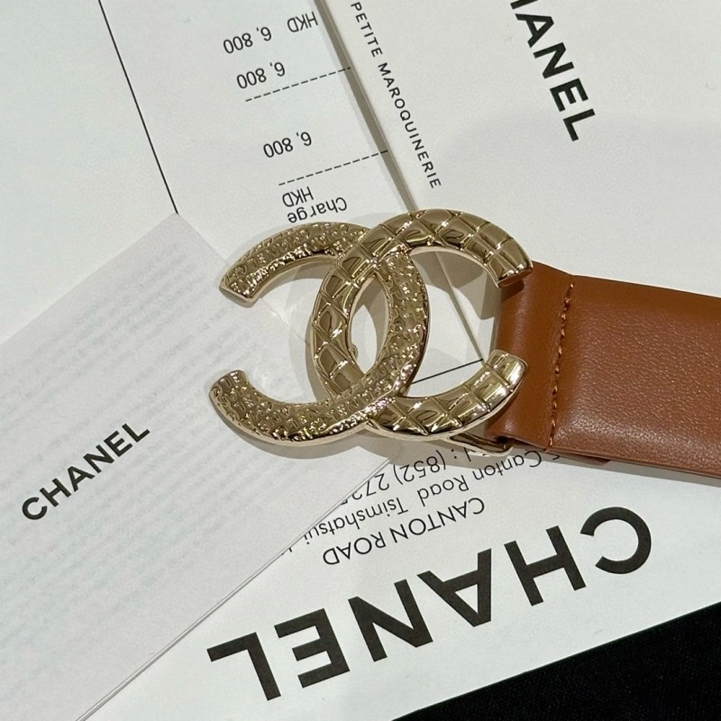 Low-cost Chanel Belts