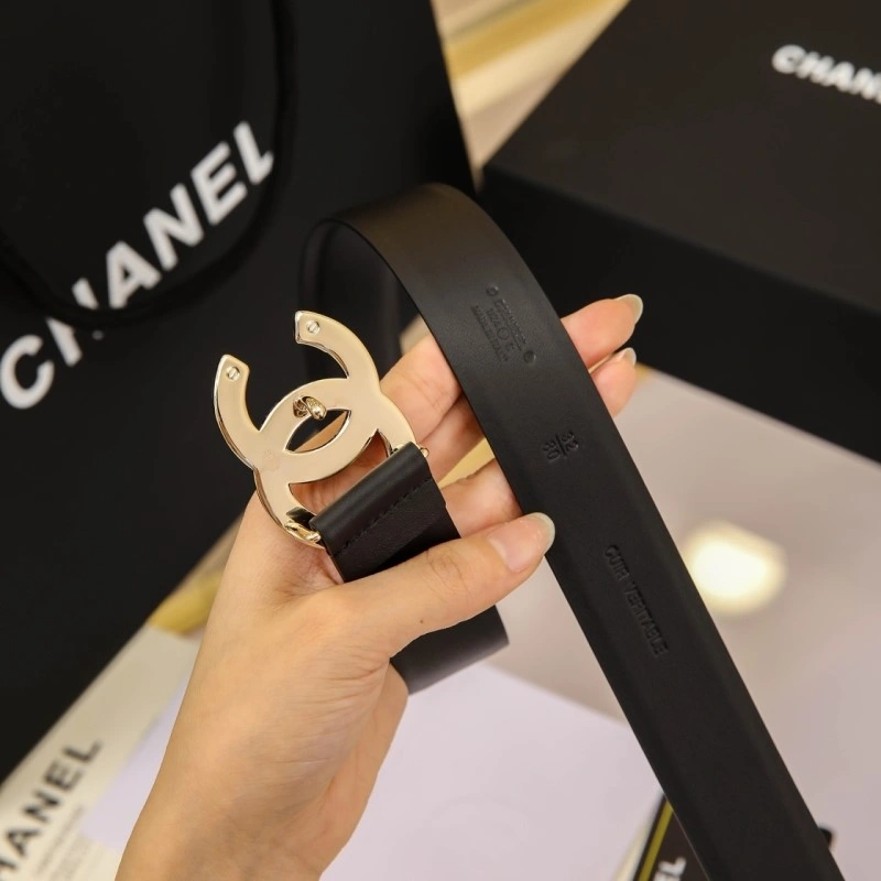 Low-cost Chanel Belts