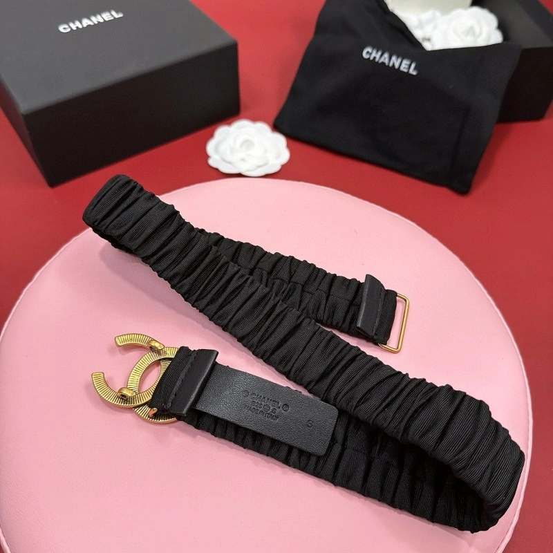 Low-cost Chanel Belts