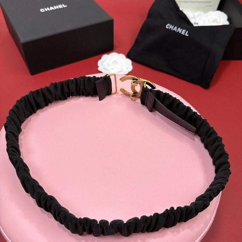 Low-cost Chanel Belts