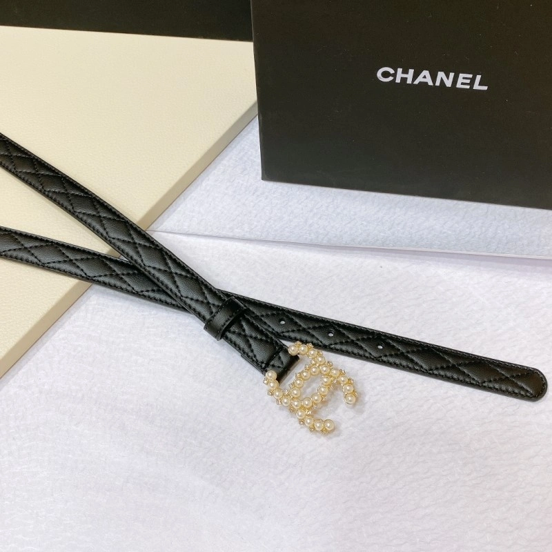 Low-cost Chanel Belts