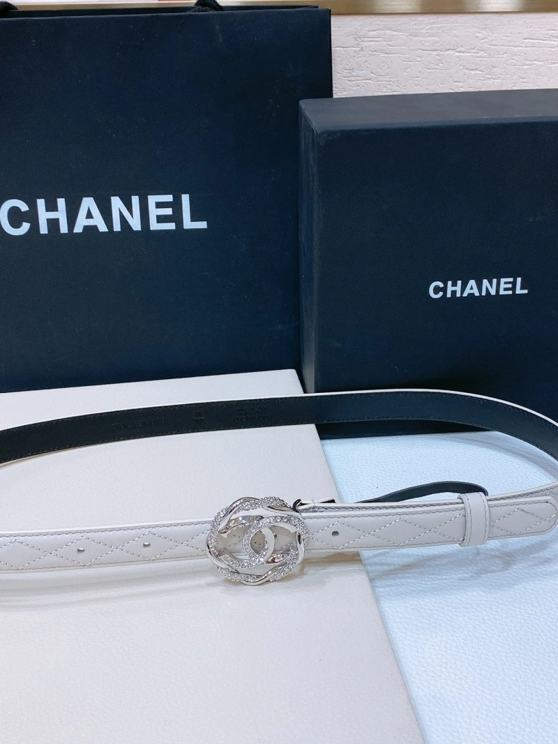 Low-cost Chanel Belts