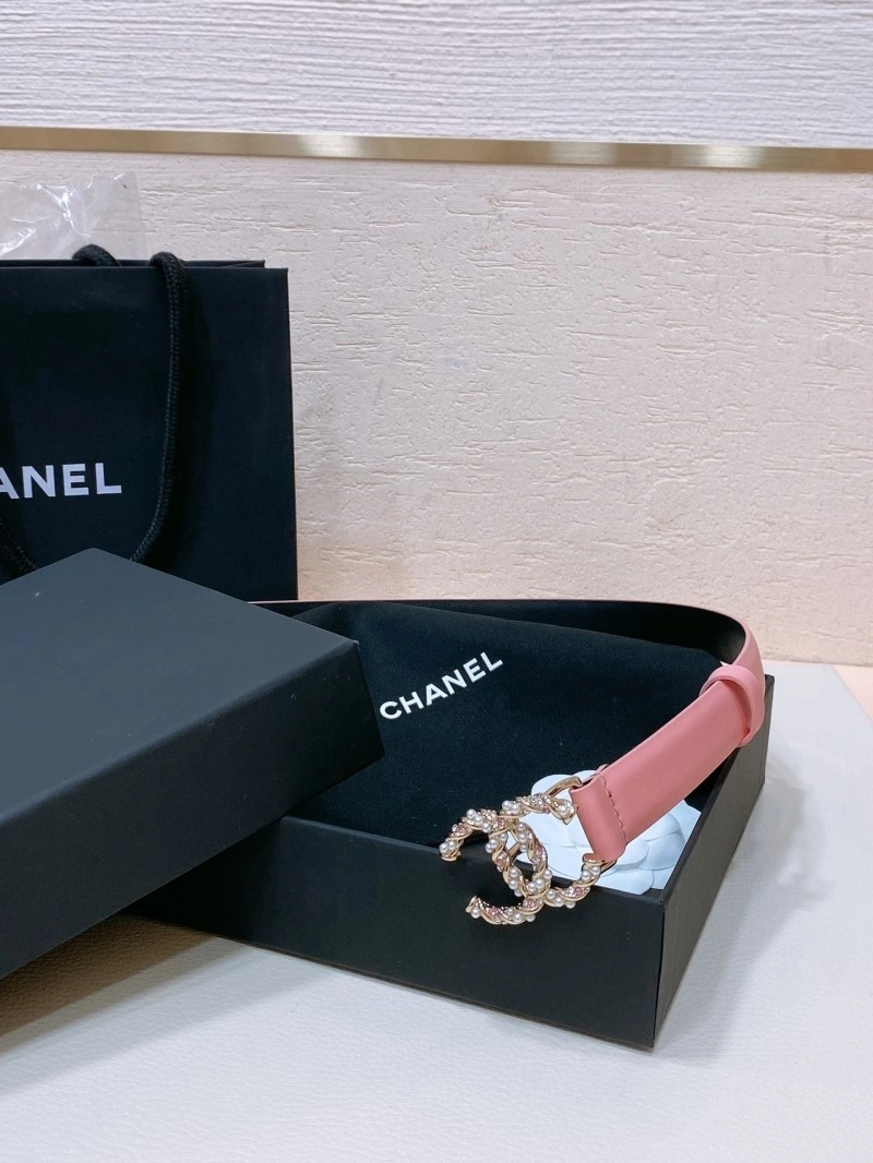 Top mirror Chanel Belts