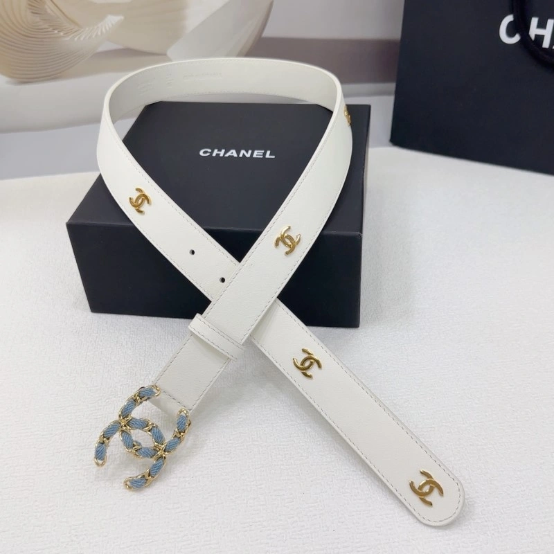 Low-cost Chanel Belts