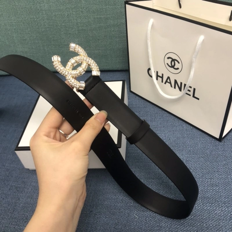 Low-cost Chanel Belts