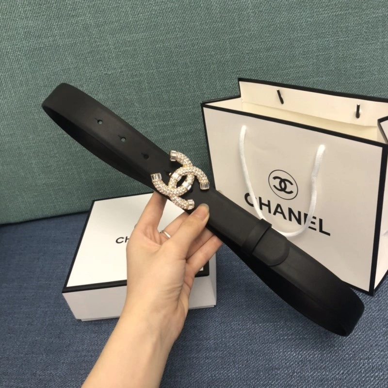 Low-cost Chanel Belts