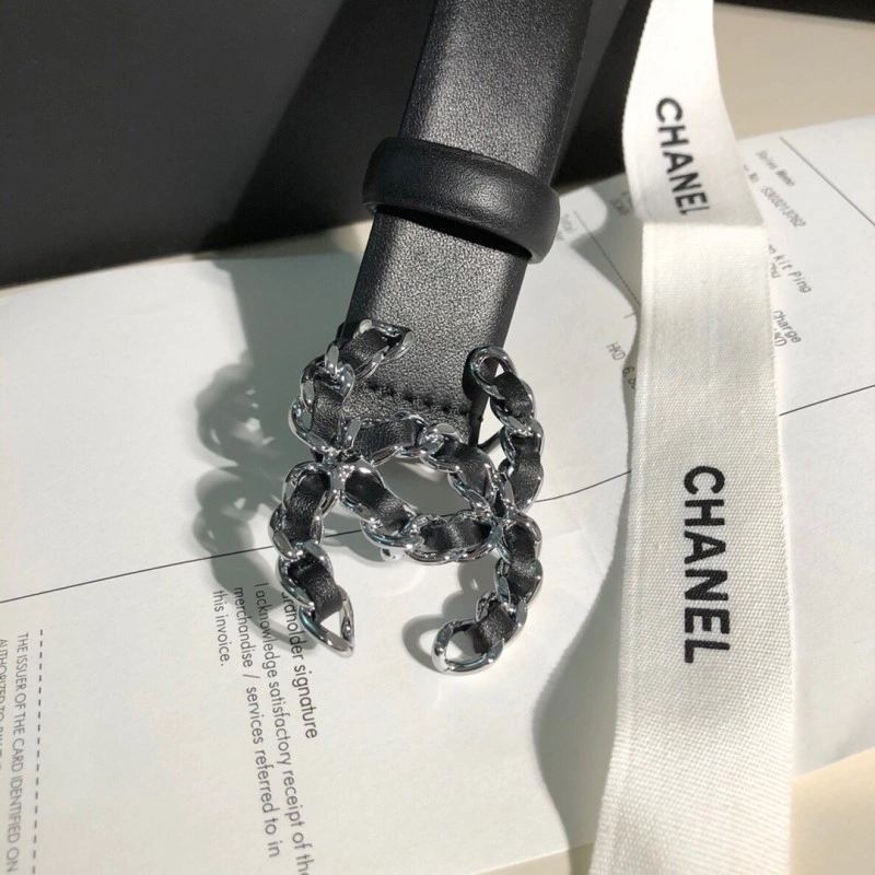 Low-cost Chanel Belts