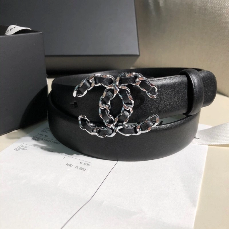 Low-cost Chanel Belts