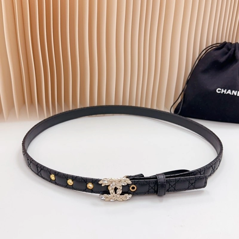 Low-cost Chanel Belts