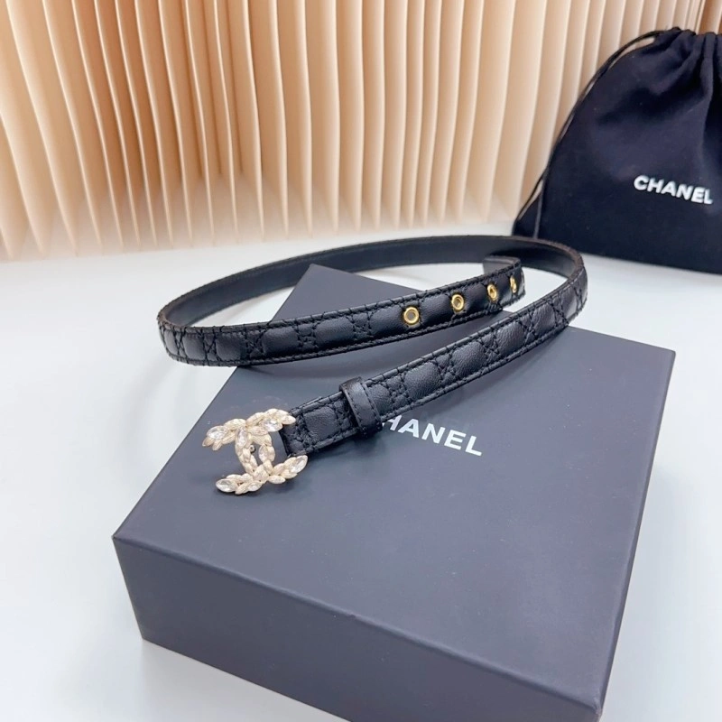 Low-cost Chanel Belts