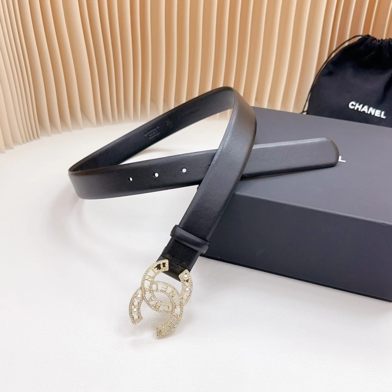 Low-cost Chanel Belts