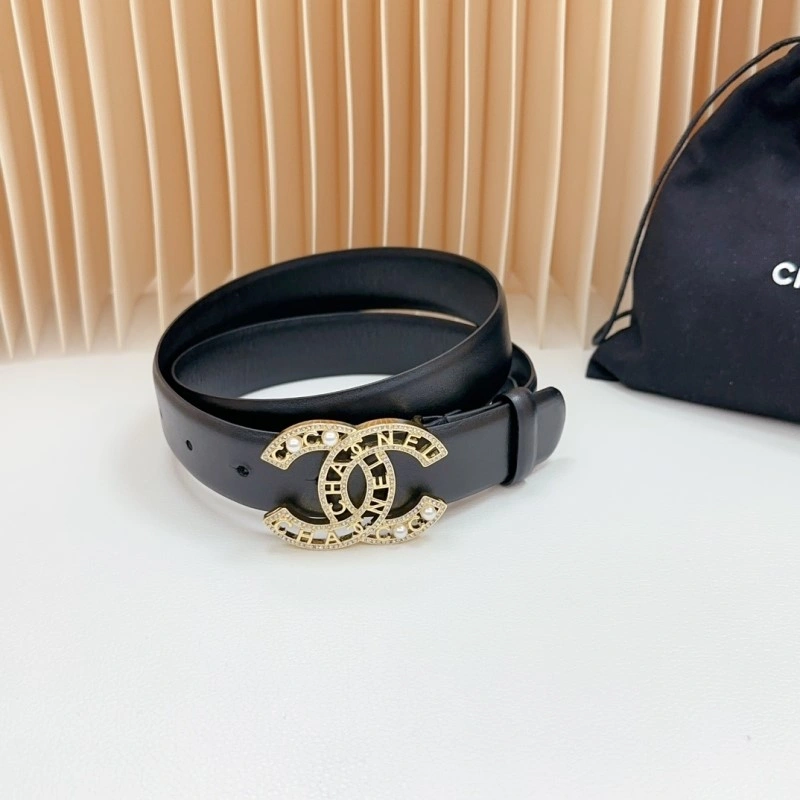 Low-cost Chanel Belts