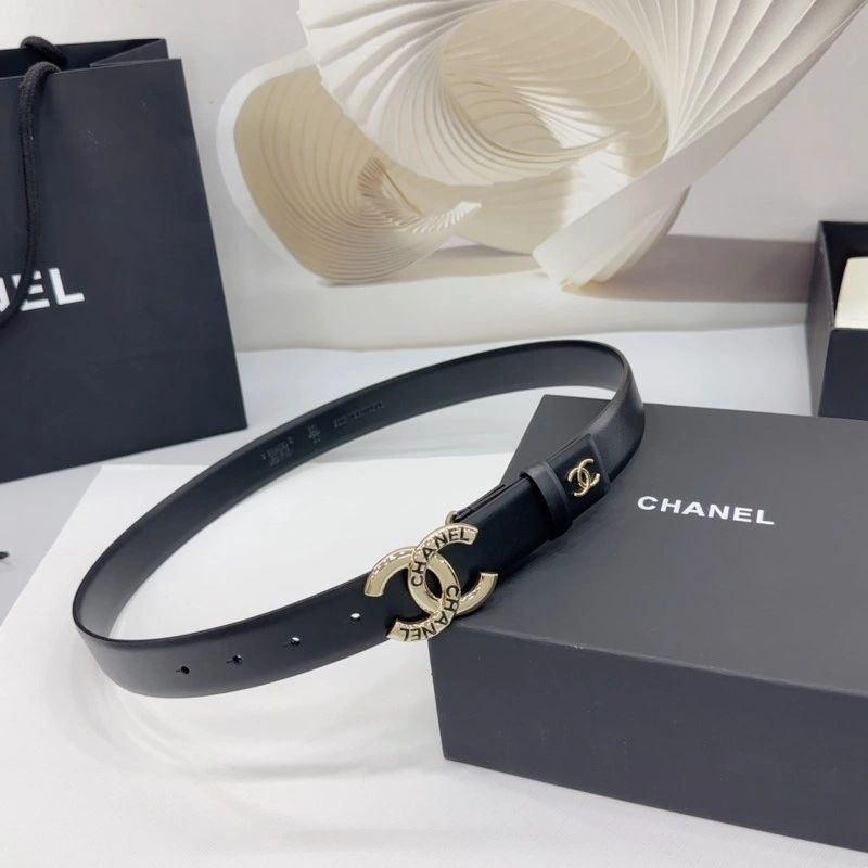 Low-cost Chanel Belts