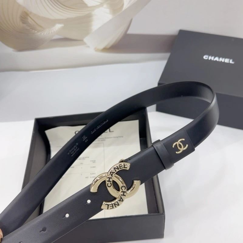 Low-cost Chanel Belts