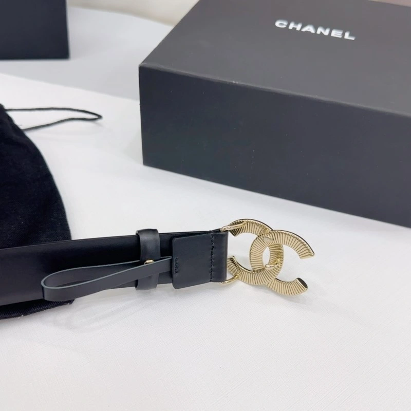 Low-cost Chanel Belts