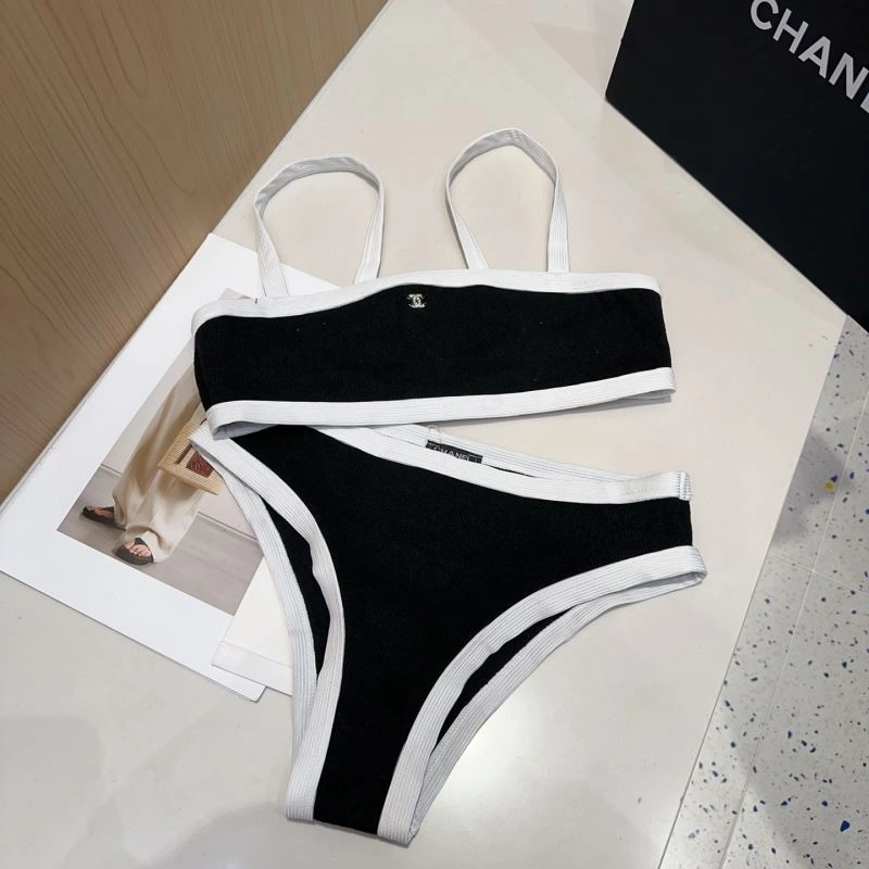 Top mirror Chanel Bikins