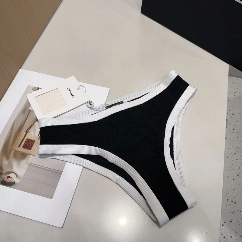 Top mirror Chanel Bikins
