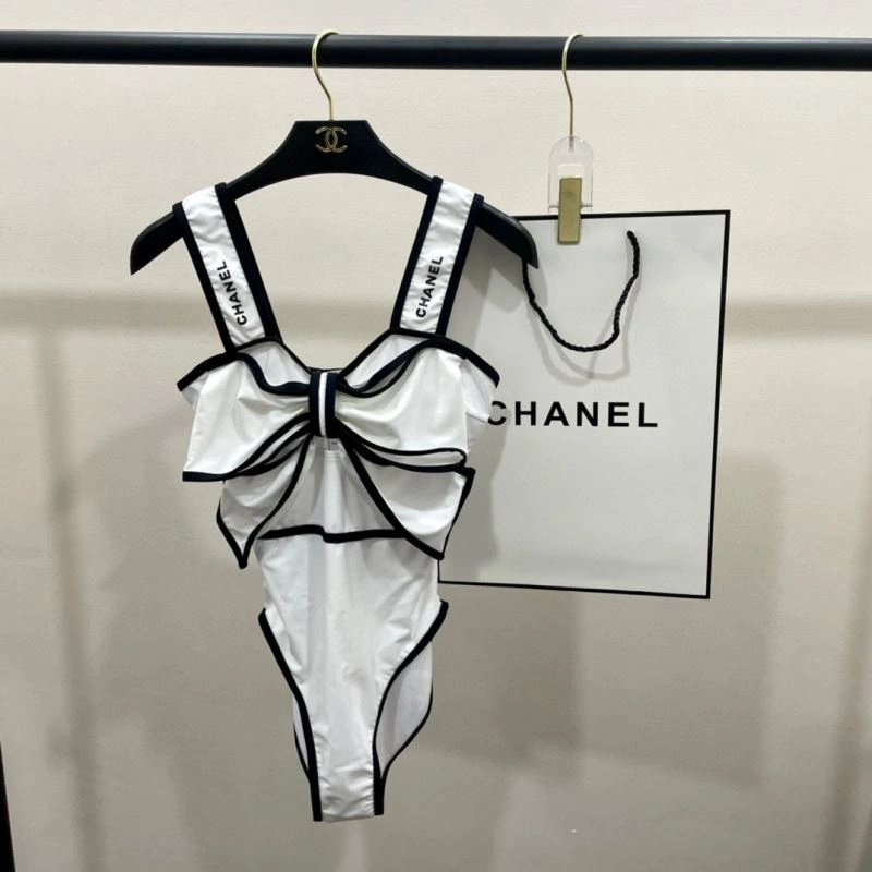 Top match Chanel Bikins