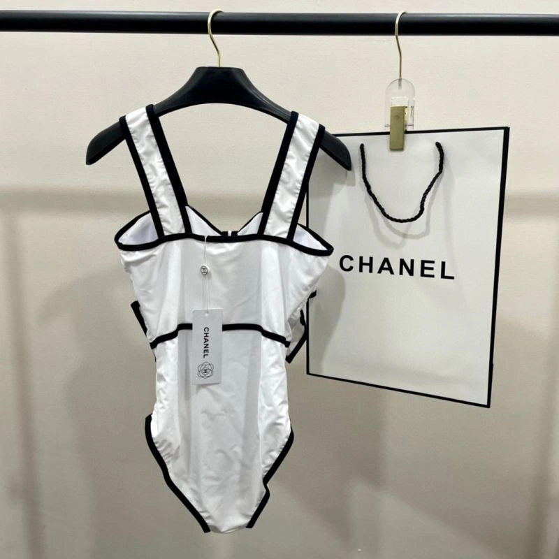 Top match Chanel Bikins