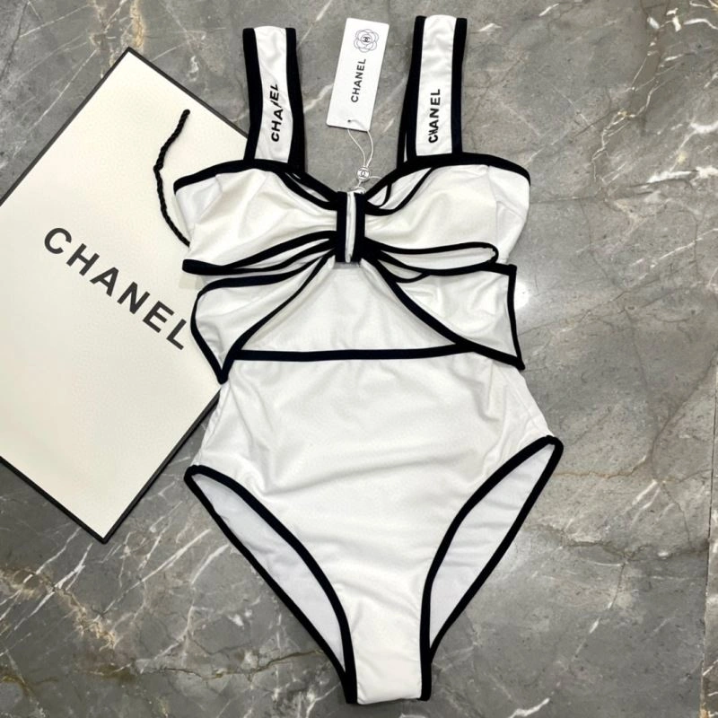 Top match Chanel Bikins